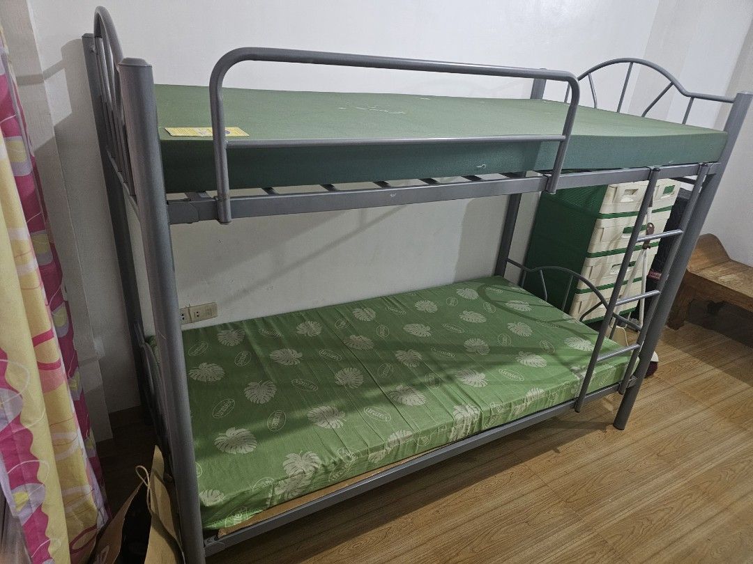 Double deck with 2 kutson uratex, Furniture & Home Living, Bathroom ...