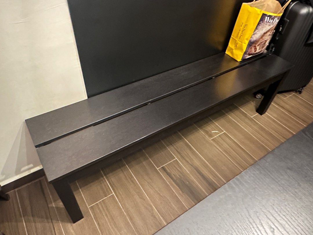 (Like new) Extendable dining table (4-10 pax) with 2 chairs + 1 bench ...