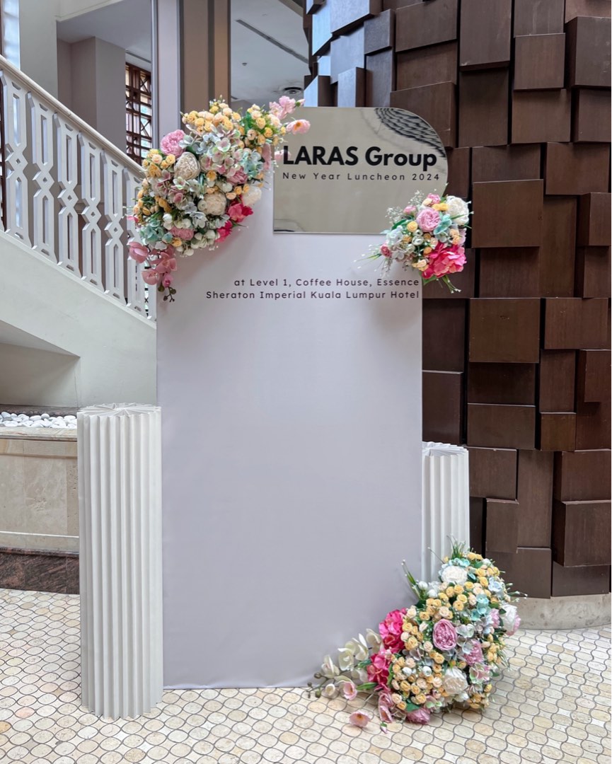 Floral Backdrop Set Up Mirror Signage Sticker Printing Event Welcome ...