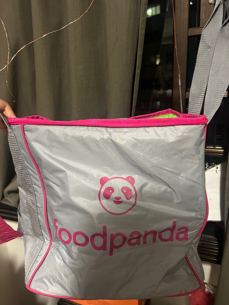 Foodpanda Thermal Bag, Men's Fashion, Bags, Belt bags, Clutches and ...
