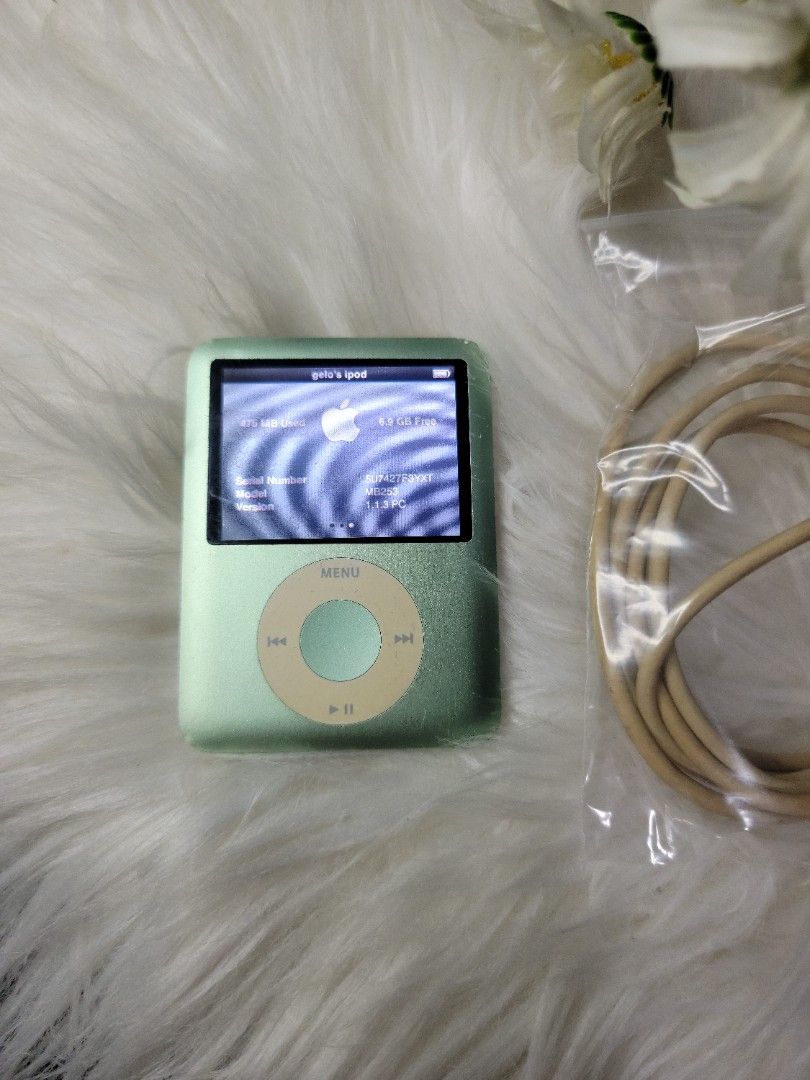 IPOD NANO 3RD GEN 8GB( GREEN), Audio, Portable Music Players on Carousell