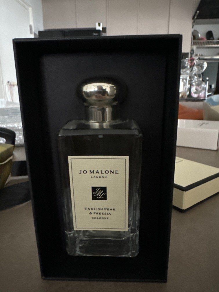 Jo Malone English pear and freesia, Beauty & Personal Care, Fragrance ...