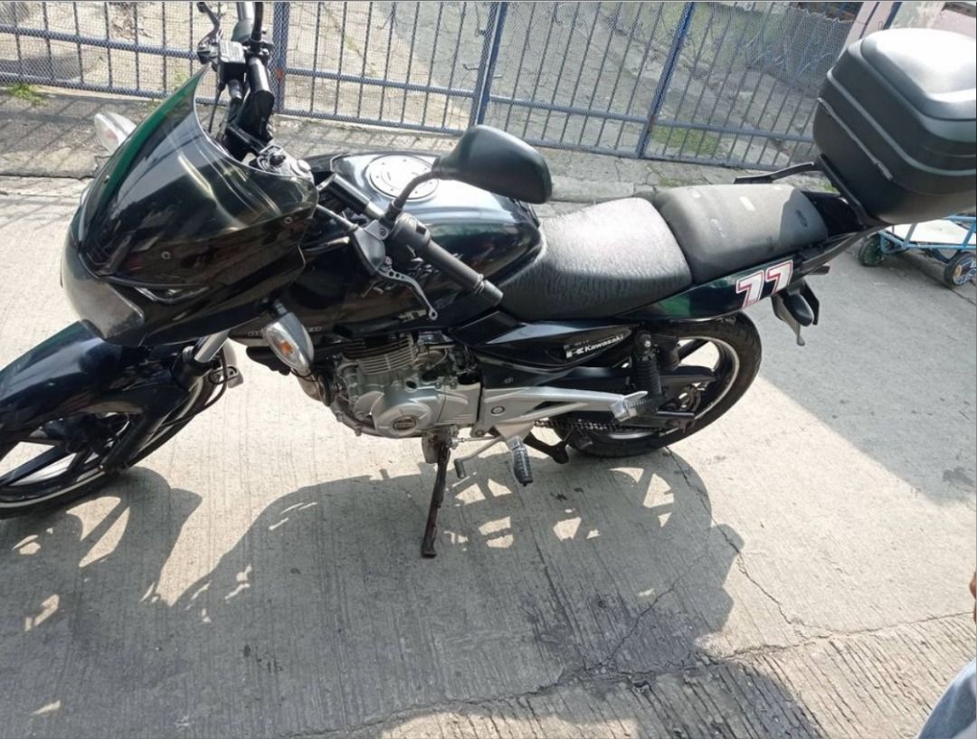 Kawasaki Rouser 220, Motorbikes, Motorbikes for Sale on Carousell