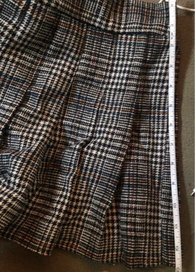 Kpop Outfit Palda Short, Women's Fashion, Bottoms, Skirts on Carousell