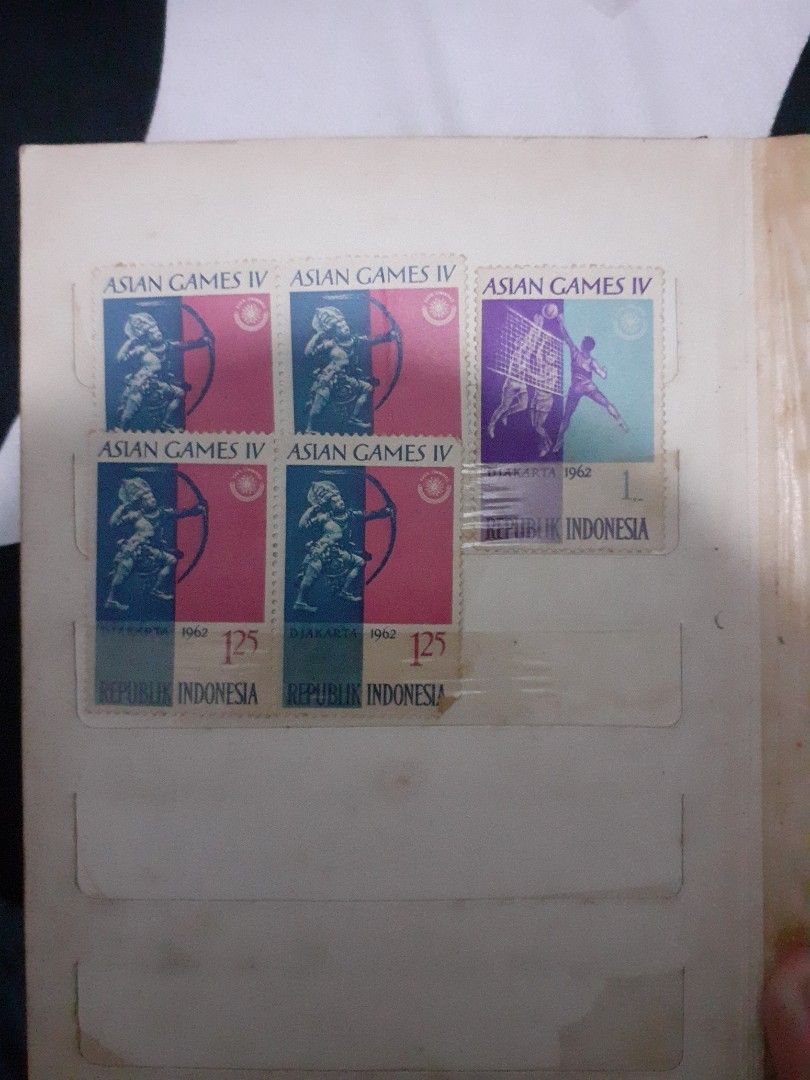 Kumpulan Perangko lama antik, Antik, Pajangan di Carousell