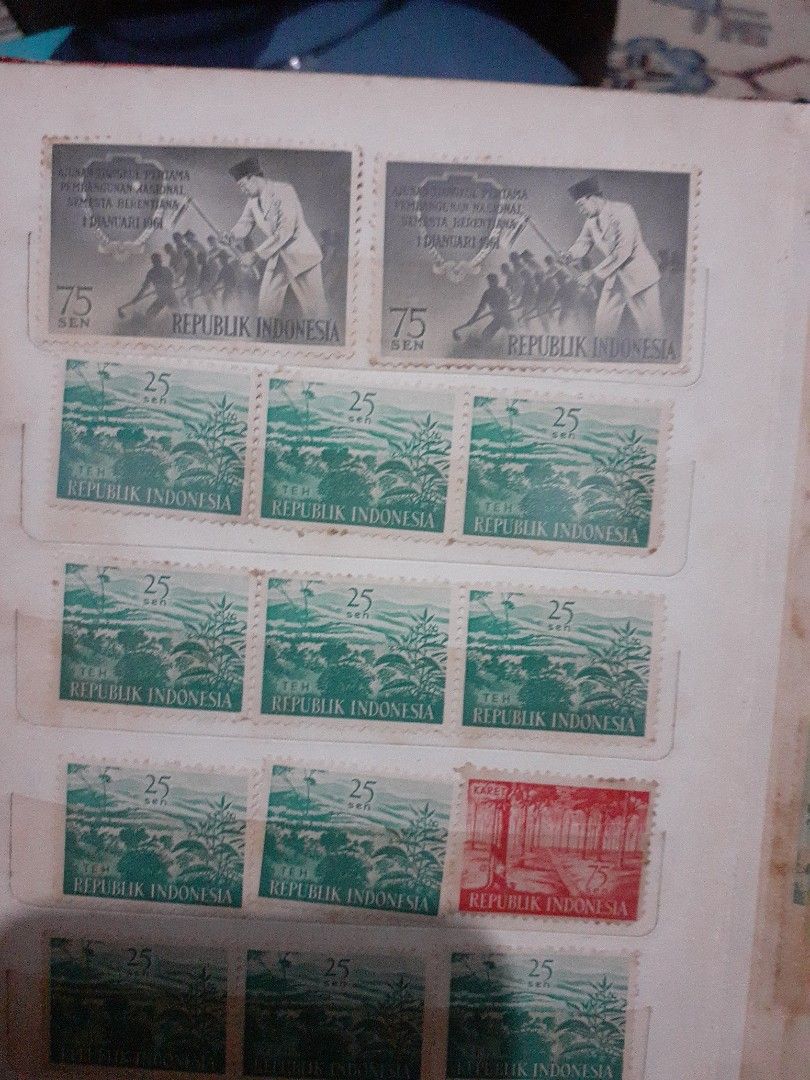 Kumpulan Perangko lama antik, Antik, Pajangan di Carousell