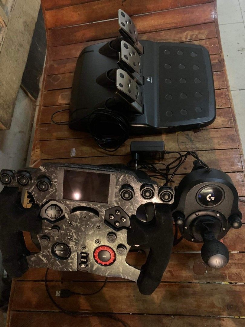 Logitech g29 Formula 1 Setup, Video Gaming, Video Game Consoles ...