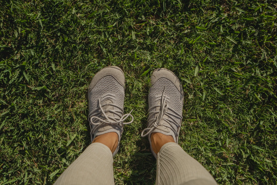 LONO FLOW 赤腳可天然降解運動鞋 Barefoot Biodegradable shoes #37-45, 女裝, 鞋, 波鞋 ...