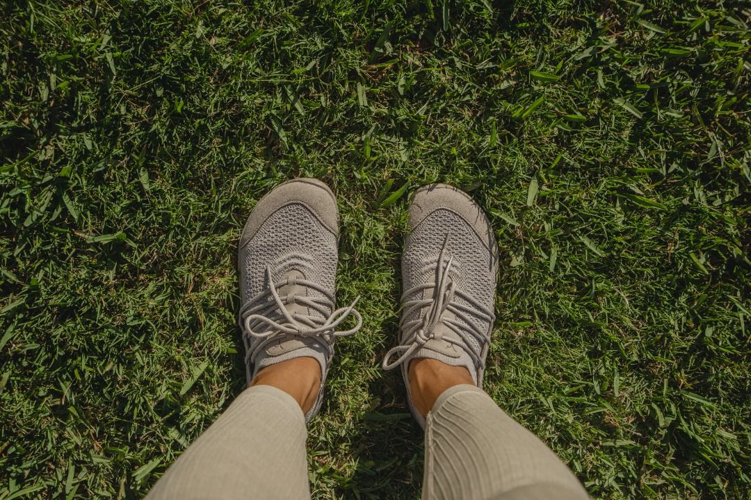 LONO FLOW 赤腳可天然降解運動鞋 Barefoot Biodegradable shoes #37-45, 女裝, 鞋, 波鞋 ...