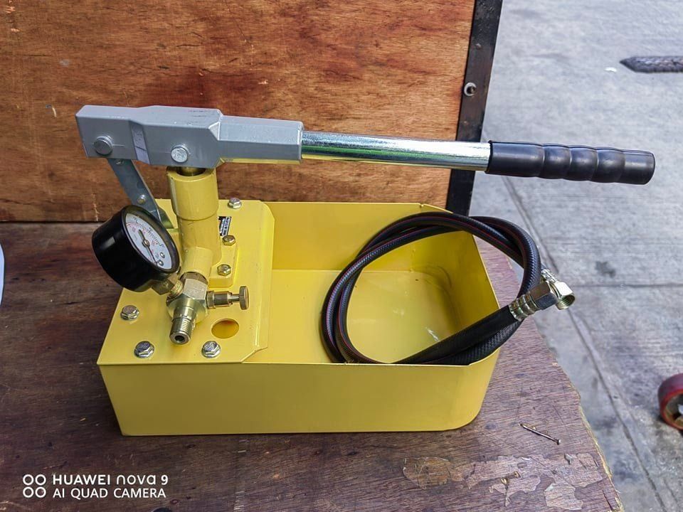 Manual Hand Test Pump, Commercial & Industrial, Construction Tools ...