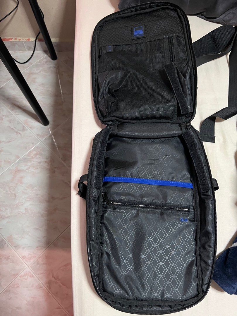 Mark Ryder sling bag, Men's Fashion, Bags, Sling Bags on Carousell