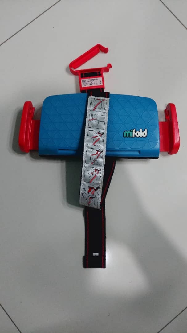 MiFold Grab-and-Go Booster Seat, Babies & Kids, Going Out, Car Seats on ...