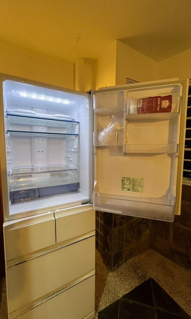 Mitsubishi Folio Fridge (Made in Japan), TV & Home Appliances, Kitchen ...