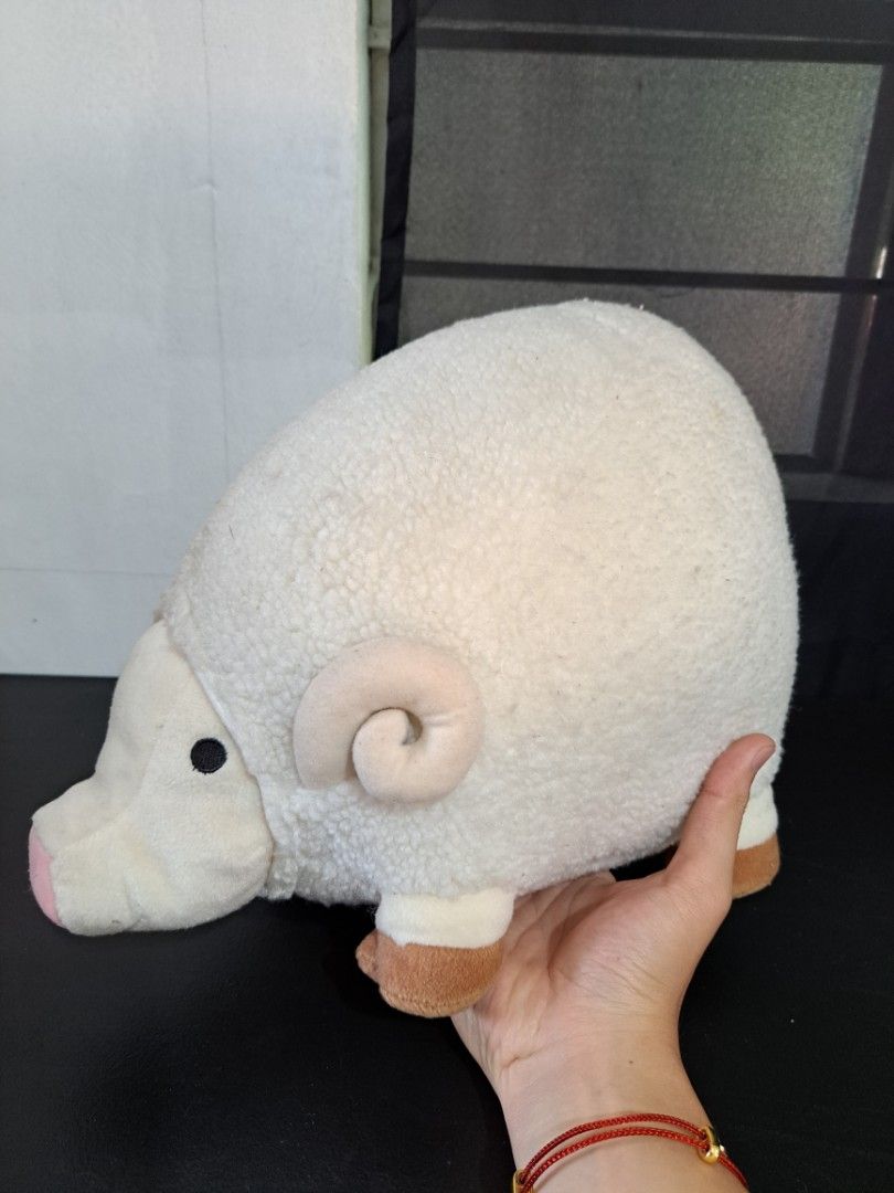 Monster Hunter Poogie Sheep Costume Plush Plushie Stuffed Toy, Hobbies ...