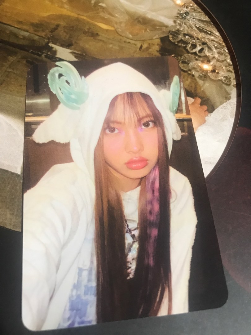 new jeans hyein pc / hyein photocard pc, Hobbies & Toys, Memorabilia ...