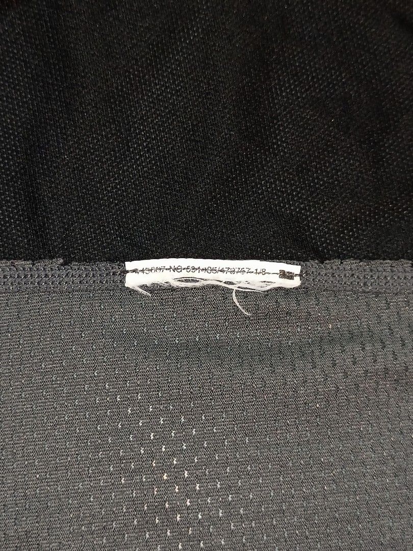 Nike pro hypercool compression, Men's Fashion, Activewear on Carousell