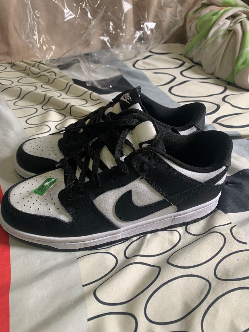 Nike SB Dunk Panda, Men's Fashion, Footwear, Sneakers on Carousell