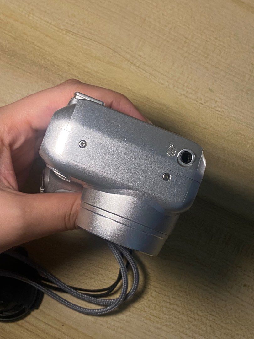 Nikon Coolpix 4300 (RARE), Photography, Cameras on Carousell