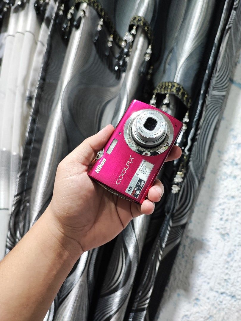 NIKON COOLPIX S230 - HOT PINK TOUCH SCREEN, Photography, Cameras on ...