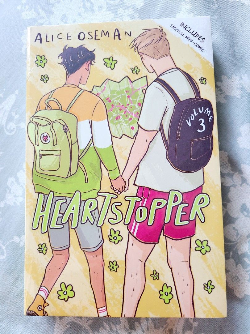 OFFICIAL BOOK Heartstopper Volume 3 by Alice Oseman, Hobbies & Toys ...