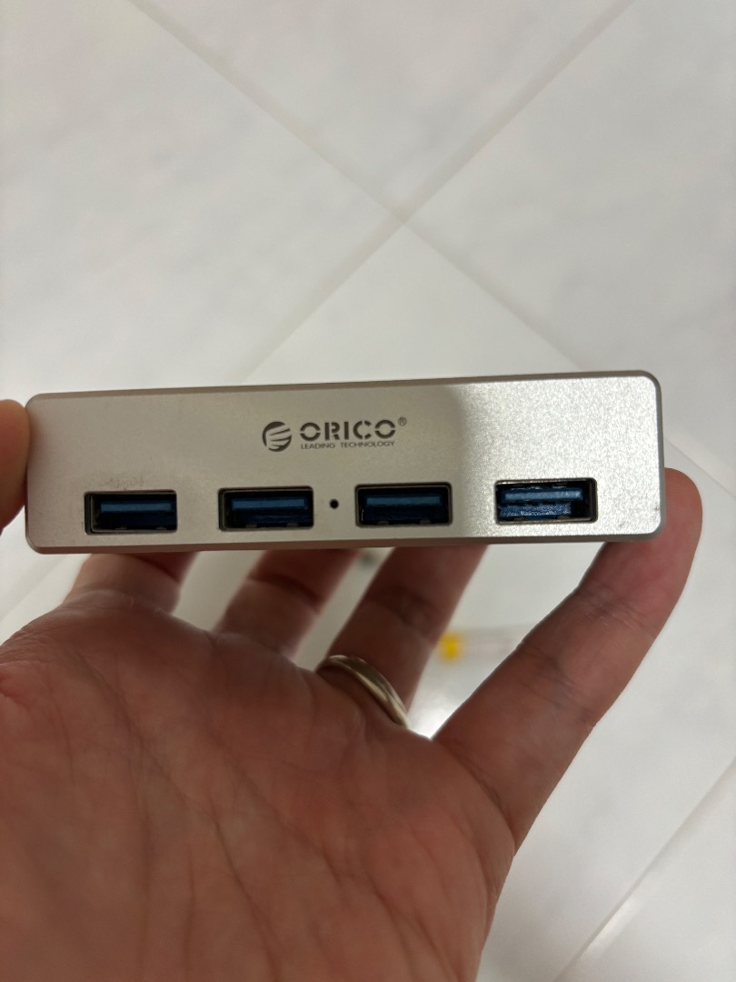 Orico USB hub desktop screen attachment, Computers & Tech, Parts ...