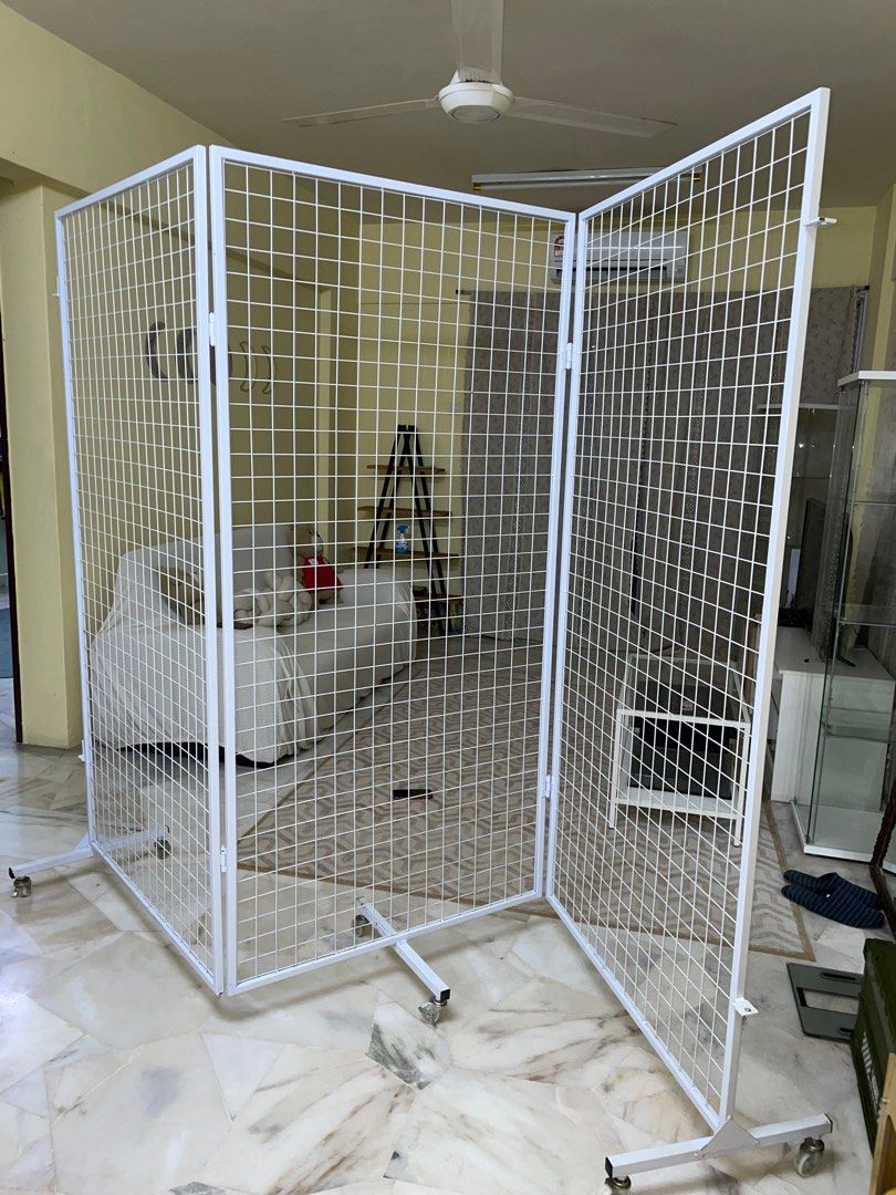 Partition Besi Kedai, Everything Else, Others on Carousell