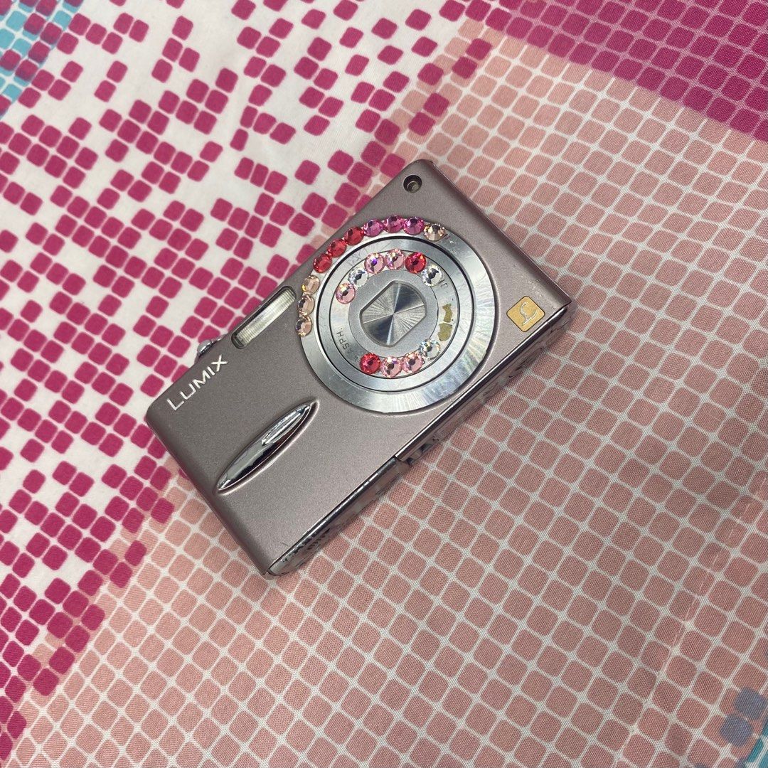 Pink Panasonic Lumix Fx30 Pink Digicam, Photography, Cameras on Carousell