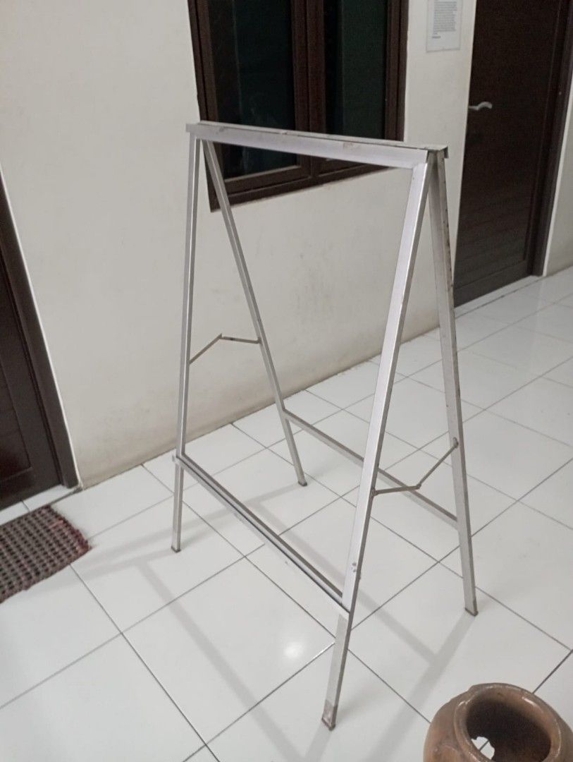 Rangka standing banner 175x75 cm, Perabotan Rumah di Carousell