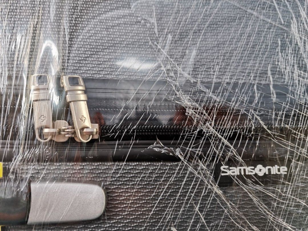 Samsonite Expandable Luggage (without TSA lock), Hobbies & Toys, Travel ...