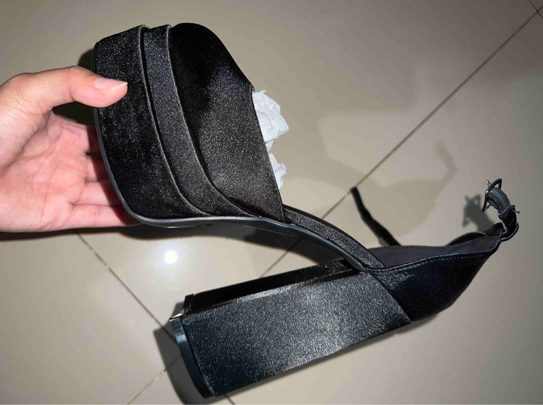 Satin double platform heel, Women's Fashion, Footwear, Heels on Carousell