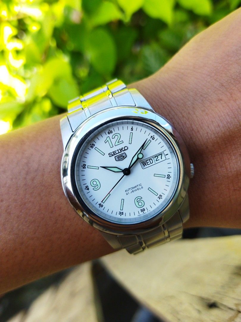 Seiko SNKE57 White Dial Field Watch, Men's Fashion, Watches ...