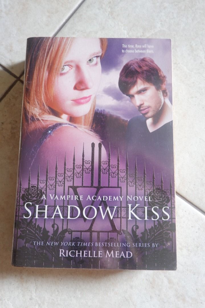 Shadow Kiss by Richelle Mead, Hobbies & Toys, Books & Magazines ...