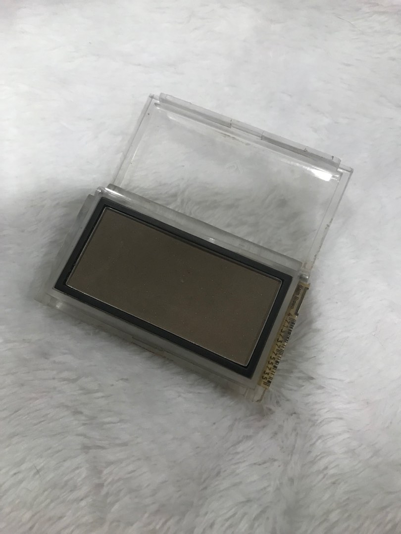 Solone神隱修容餅 #03, 香水、美妝、保養, 臉部彩妝、保養與清潔, 化妝品在旋轉拍賣