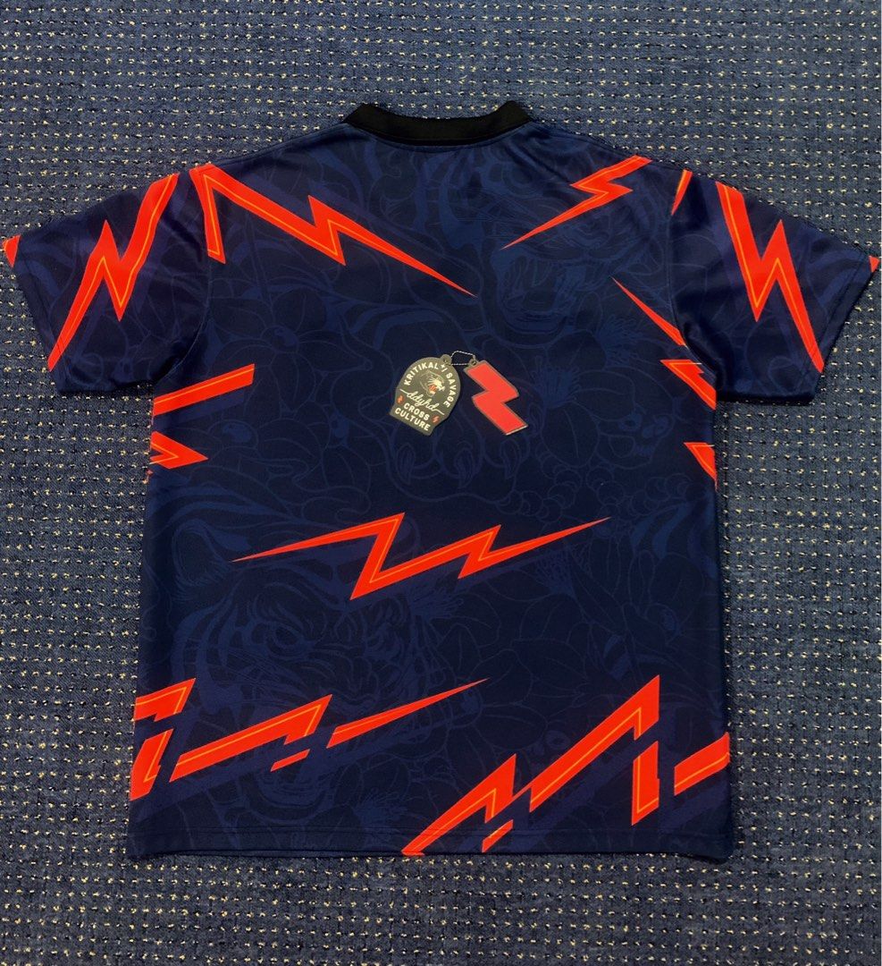 SVG X DADDYHOOD X KRTKL, Men's Fashion, Activewear on Carousell