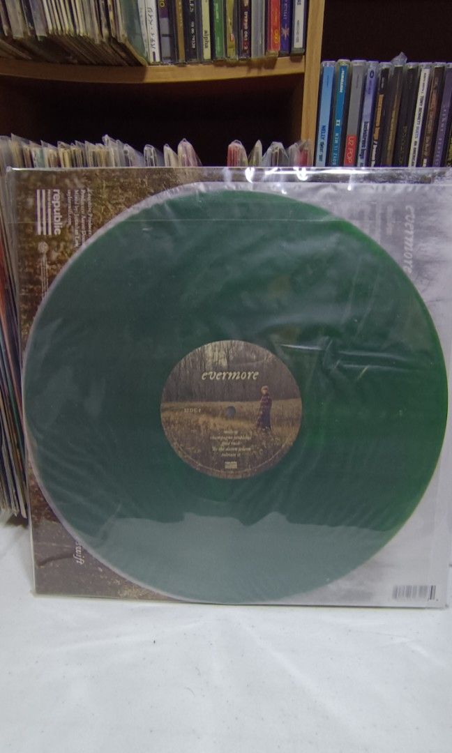Taylor Swift Evermore Vinyl, Hobbies & Toys, Music & Media, Vinyls on ...