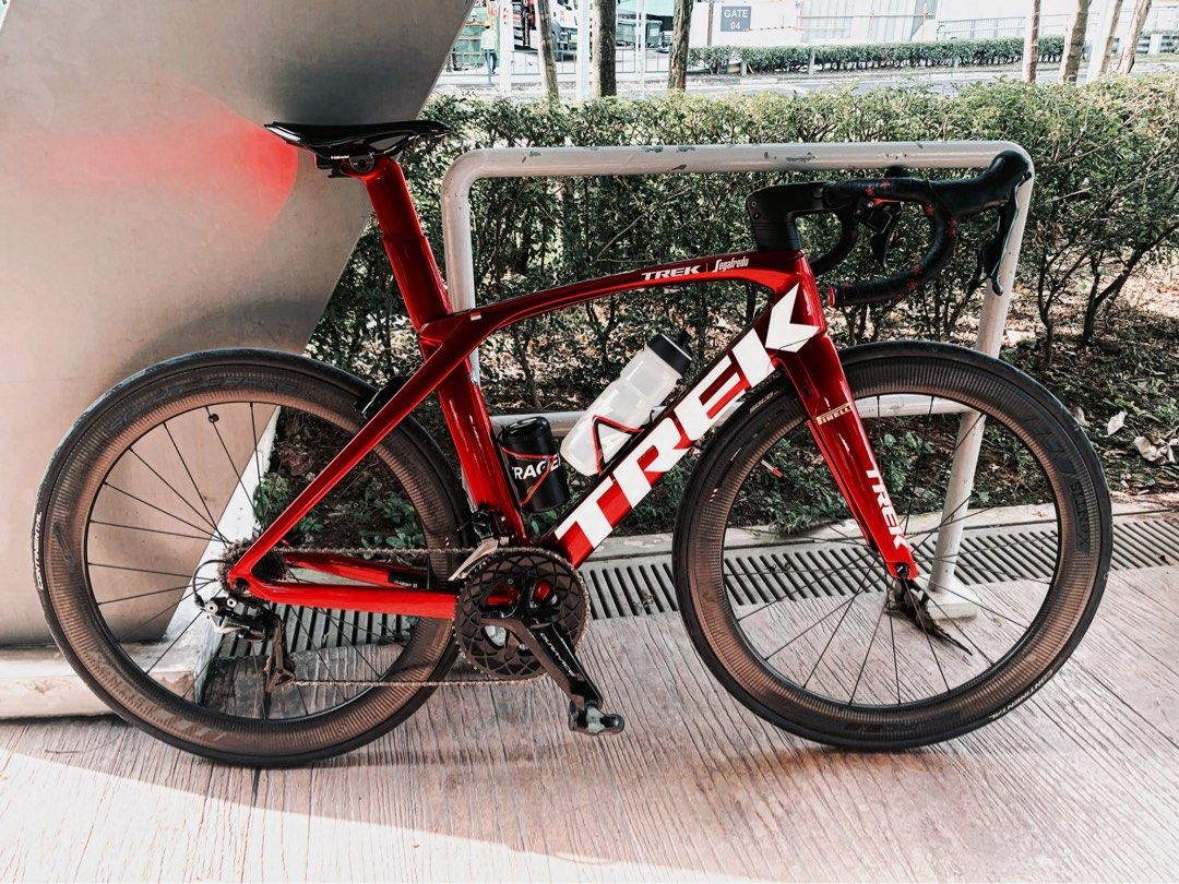 Trek Madone SLR 8 (Frameset) Rim Brake, Sports Equipment, Bicycles ...