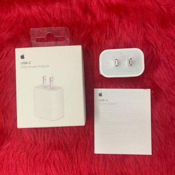 Usb C 20W POWER ADAPTER Original, Video Gaming, Gaming Accessories ...