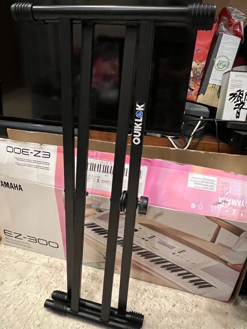 Yamaha Keyboard- EZ300, Hobbies & Toys, Music & Media, Musical ...