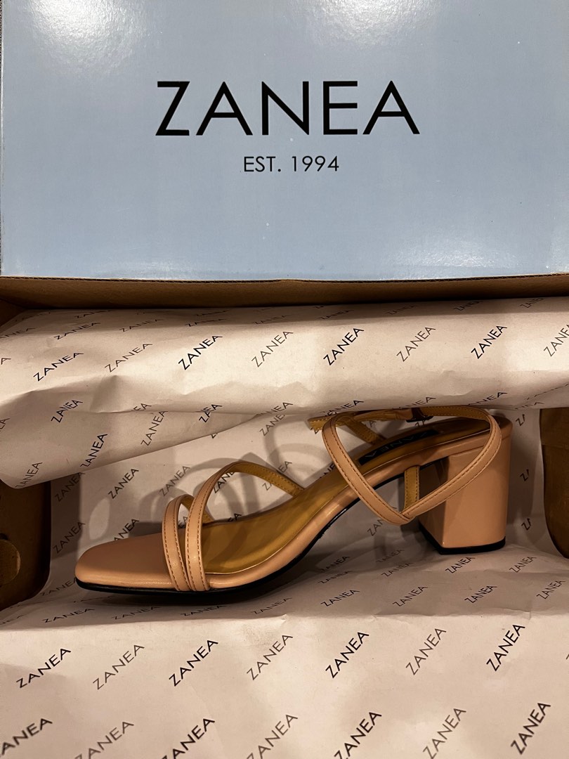Zanea Nude Sandals, Women's Fashion, Footwear, Sandals on Carousell