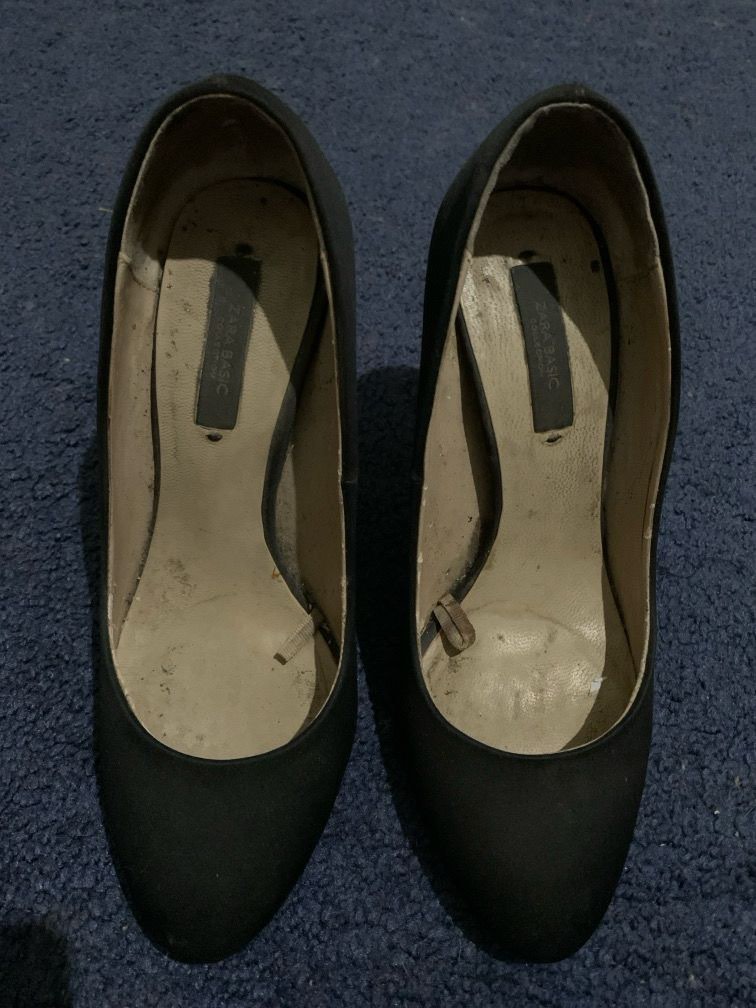 Zara basic heels stiletto black, Fesyen Wanita, Sepatu di Carousell