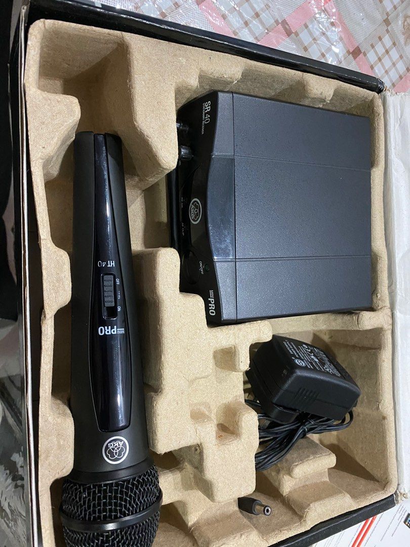AKG wireless microphone for sale, Audio, Microphones on Carousell