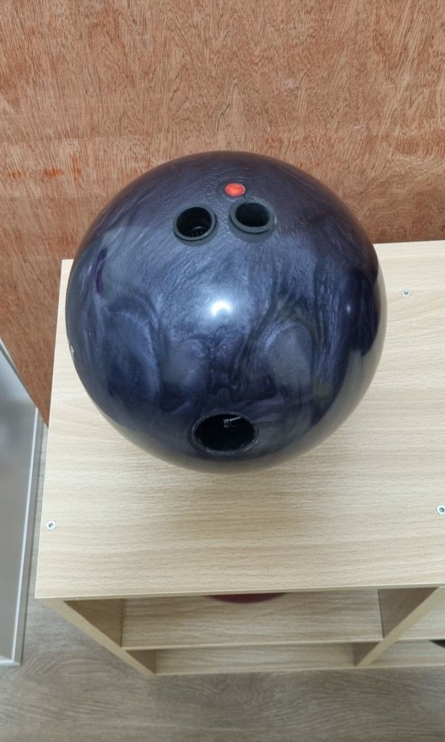 Bowling Balls for sale, Sports Equipment, Sports & Games, Billiards ...