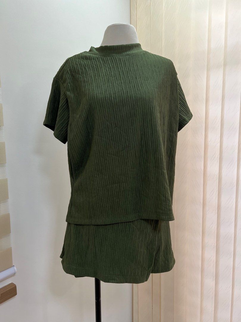 Breastfeeding Friendly Army Green Coords Sold As Set Womens Fashion