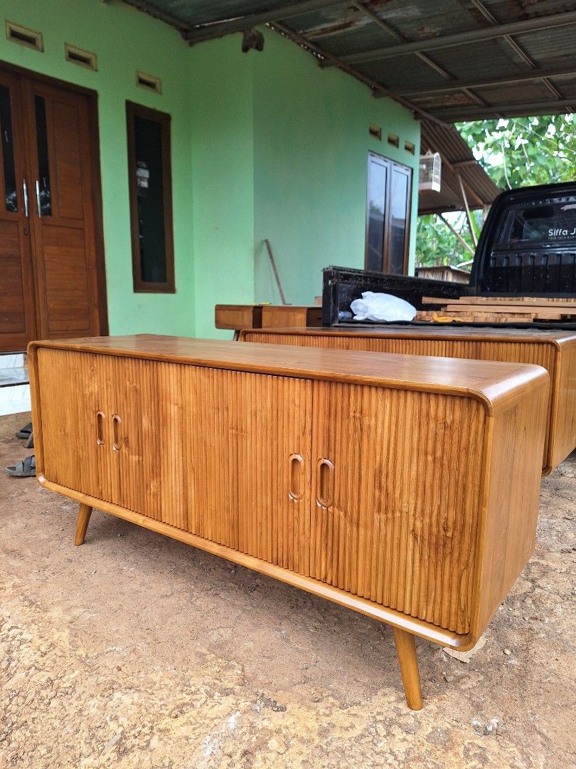 Bufet Retro Pintu Salur, Perabotan Rumah di Carousell