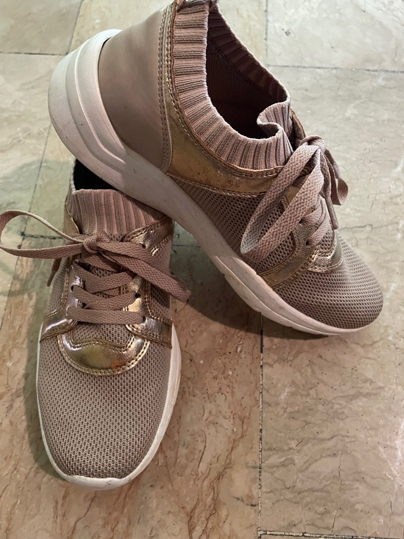 Cortefiel(italian brand), Women's Fashion, Footwear, Sneakers on Carousell
