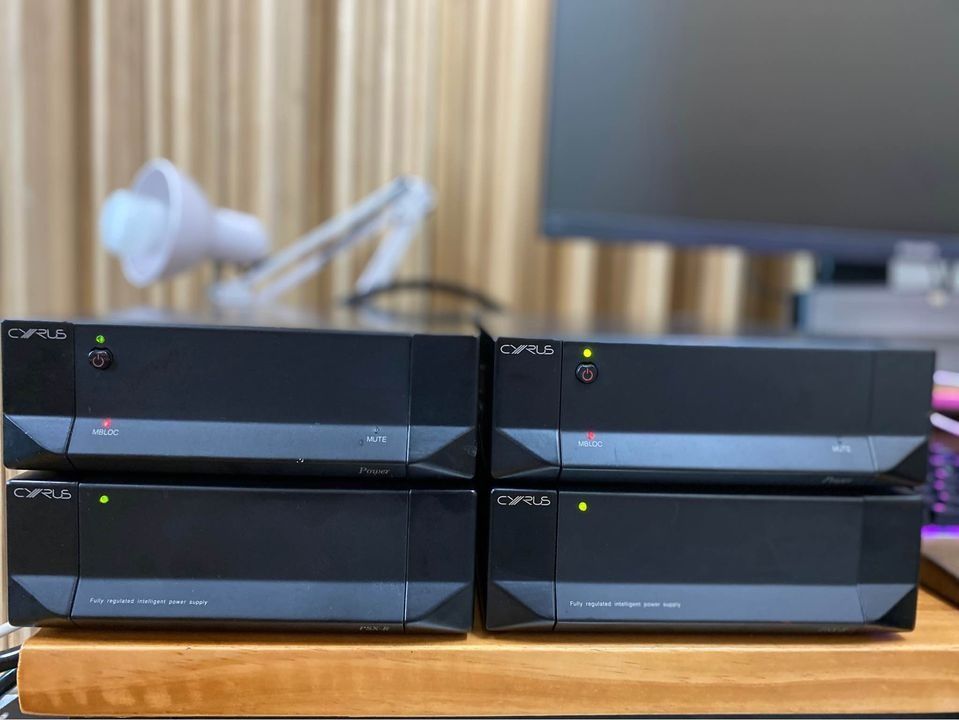 Cyrus POWER MBLOC w/ XLR MONOBLOCK Power Amplifier + PSX-R Power Supply ...