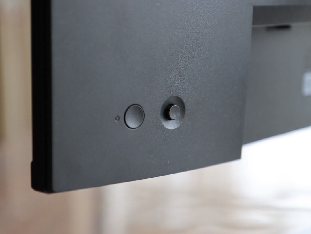 Dell 24 / 24" Inch Monitor IPS Screen with Display Port Cable and USB 3 ...