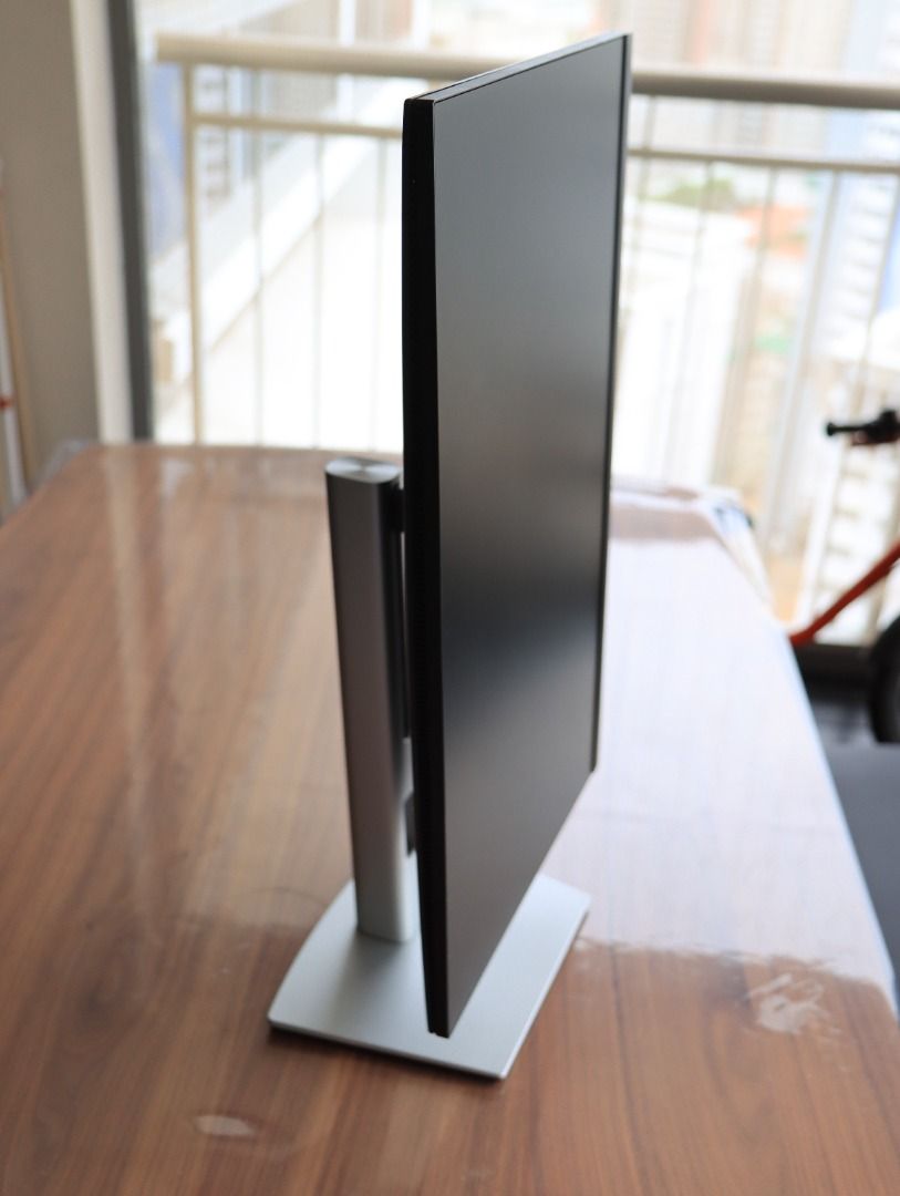 Dell 24 / 24" Inch Monitor IPS Screen with Display Port Cable and USB 3 ...