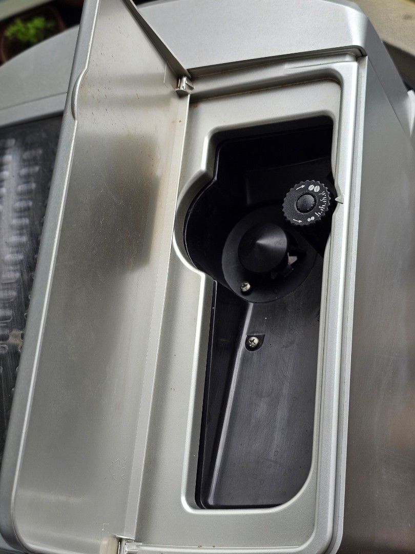 Delonghi Magnifica Pronto Cappuccino Espresso Coffee Machine, TV & Home ...