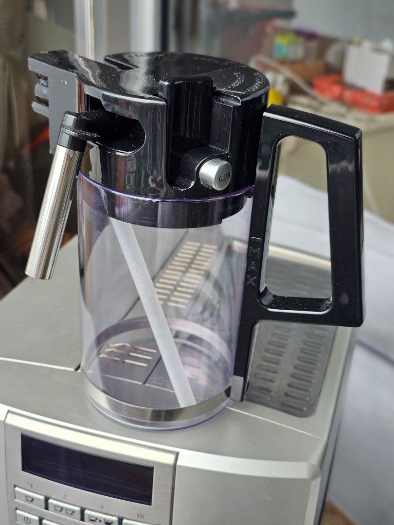 Delonghi Magnifica Pronto Cappuccino Espresso Coffee Machine, TV & Home ...